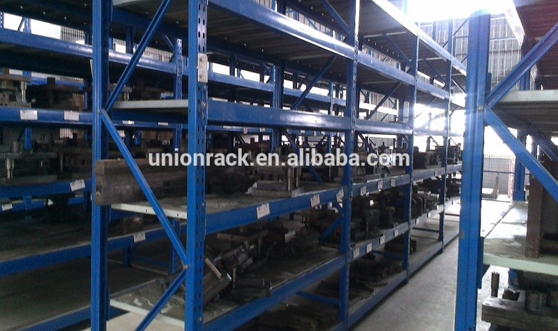 Multi-level warehouse storage longspan shelving with steel decking ...